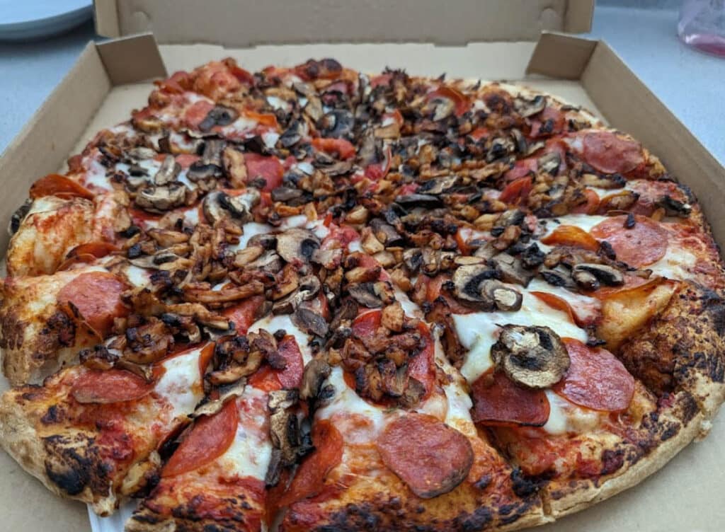 Home - Bronco Billys Pizza Palace